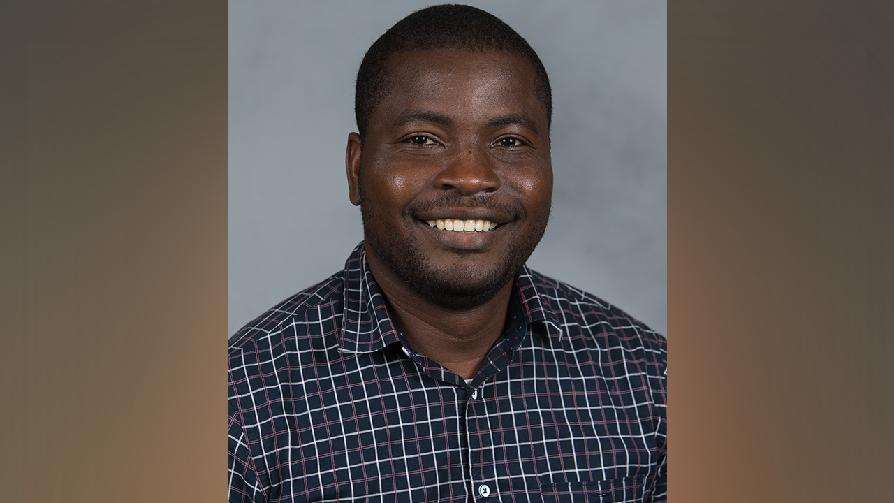 Gadedji receives Excellence in International Advising Award | UW ... Gadedji receives Excellence in International Advising Award | UW ...